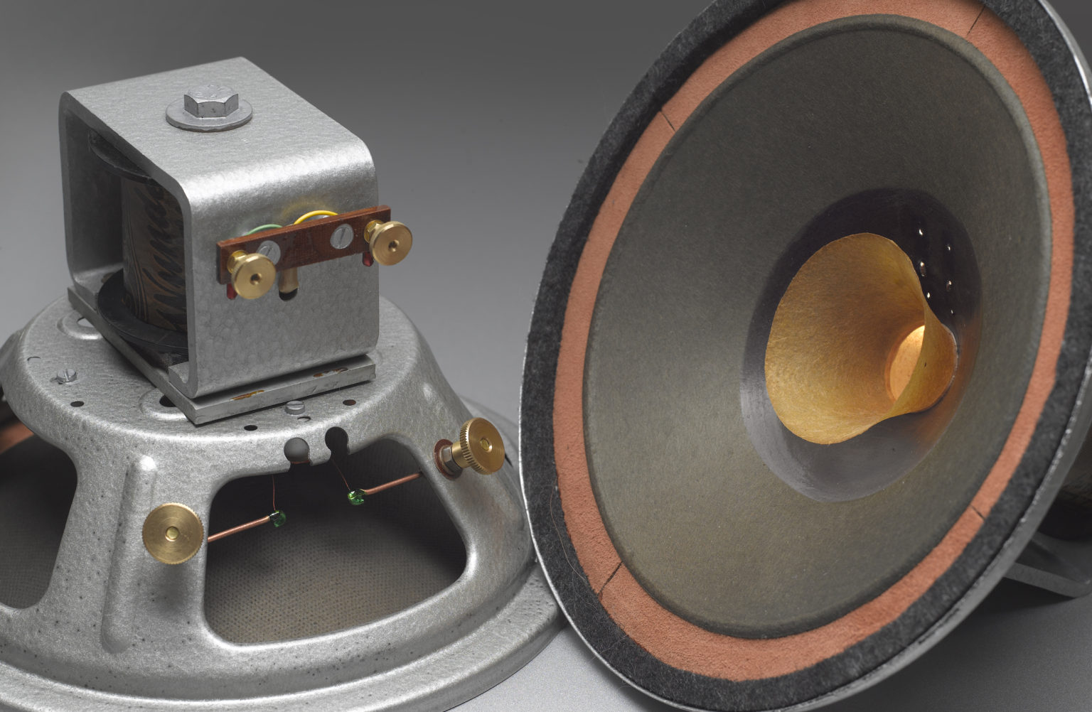 Rullit Lab8を味わう - ヴィンテージ・スピーカーで「すみっこ遊び」